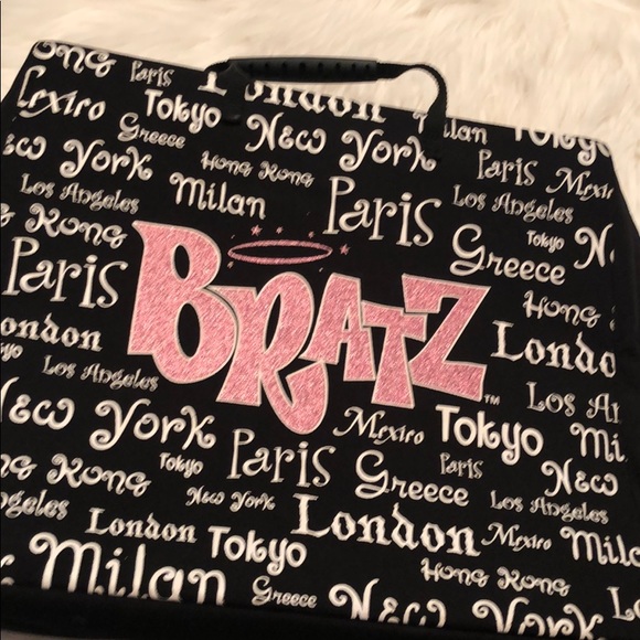 BRATZ CASE | Accessories | Bratz World Touring Carrying Case Bag Firm ...